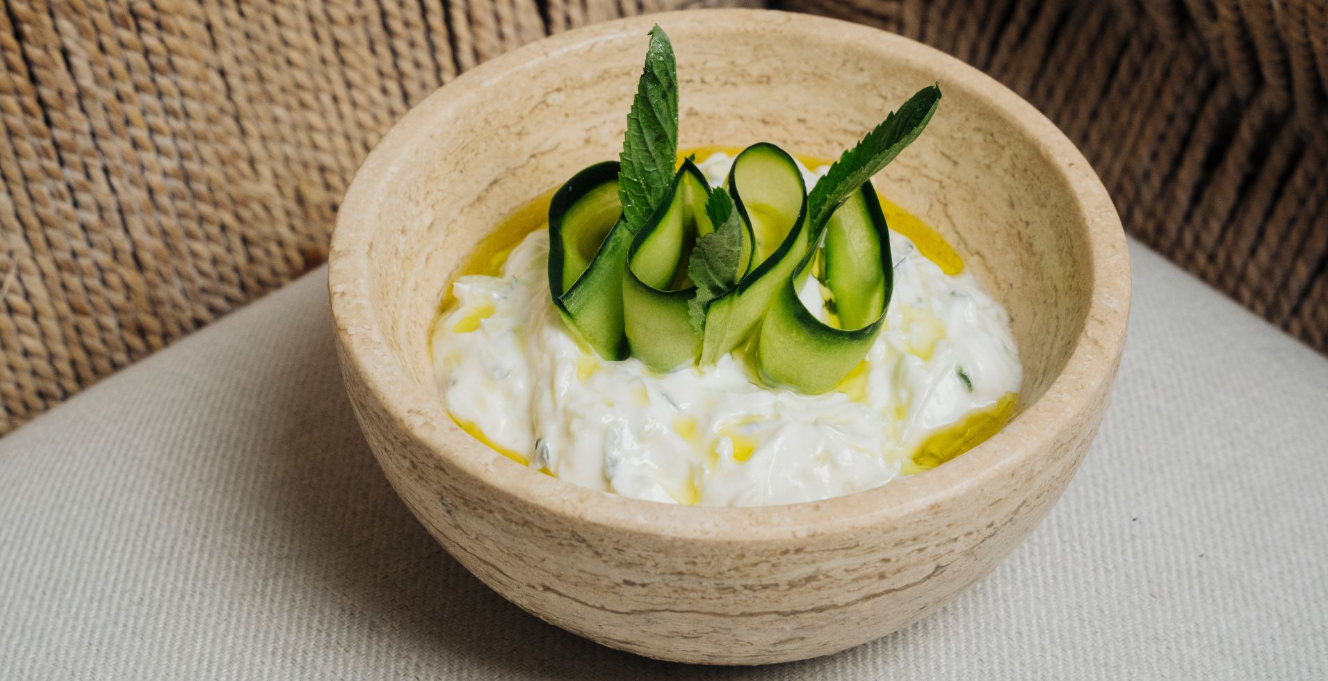 How to Prepare the Best Greek Mezes: Classic Recipes - iliosrestaurante