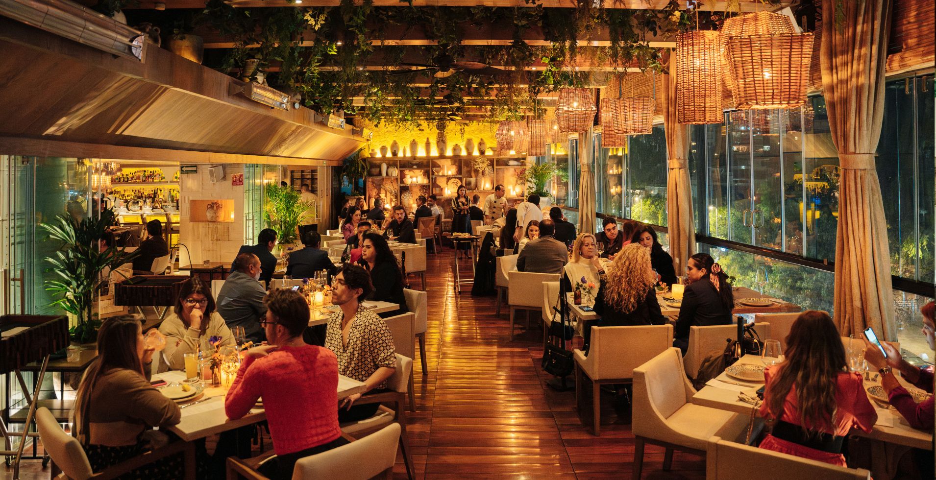 The Fire and Dance Ritual That Turns Dinner at Ilios Polanco into a ...